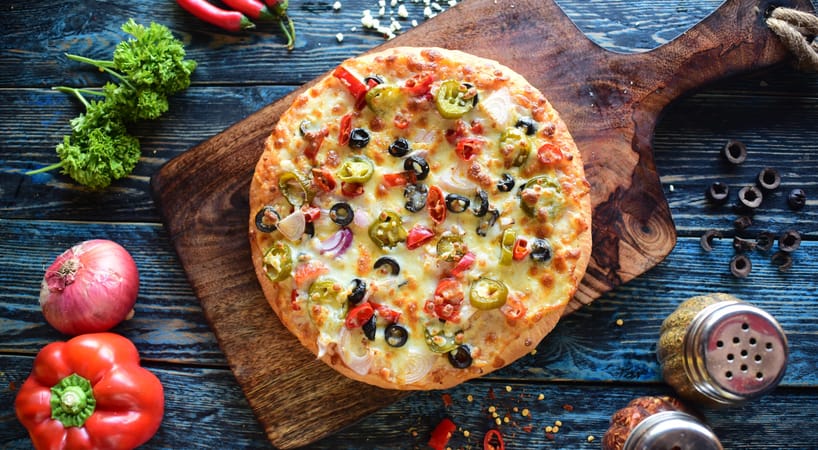 Chicago Pizza in Epicuria Mall, Nehru Place | Get Upto 50% Off