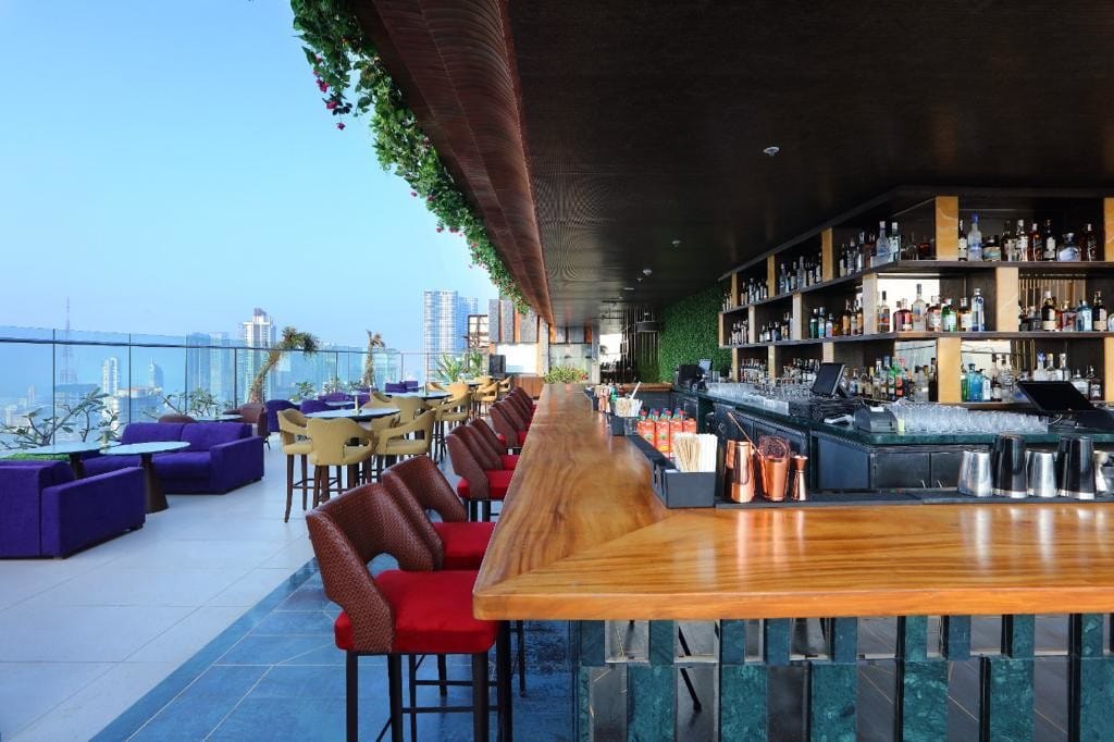 Asilo - Open Air Rooftop Lounge in The St. Regis, Mumbai | Get Upto 50% Off