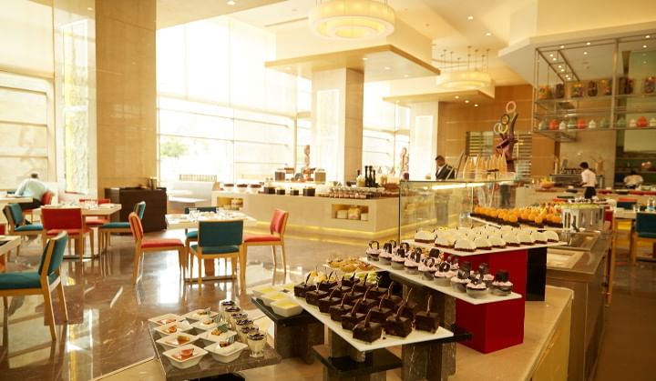 Buffet Restaurants in Velachery, Chennai | EazyDiner