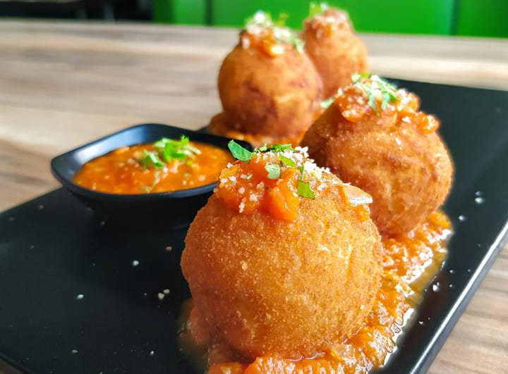 Pure Veg Restaurants in Bandra Kurla Complex (BKC), Western Suburbs ...