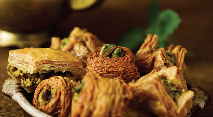 Explore Al Samadi Sweets in Al Muraqqabat, Deira