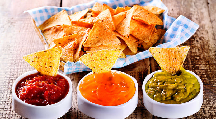 Explore QMeal Restaurant JLT in Cluster R, Jumeirah Lake Towers (JLT)