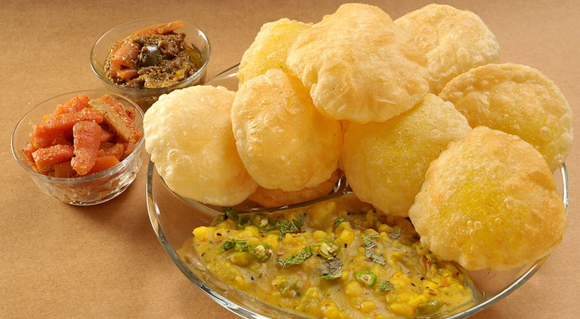 Explore Goli Vada Pav in Margao, South Goa