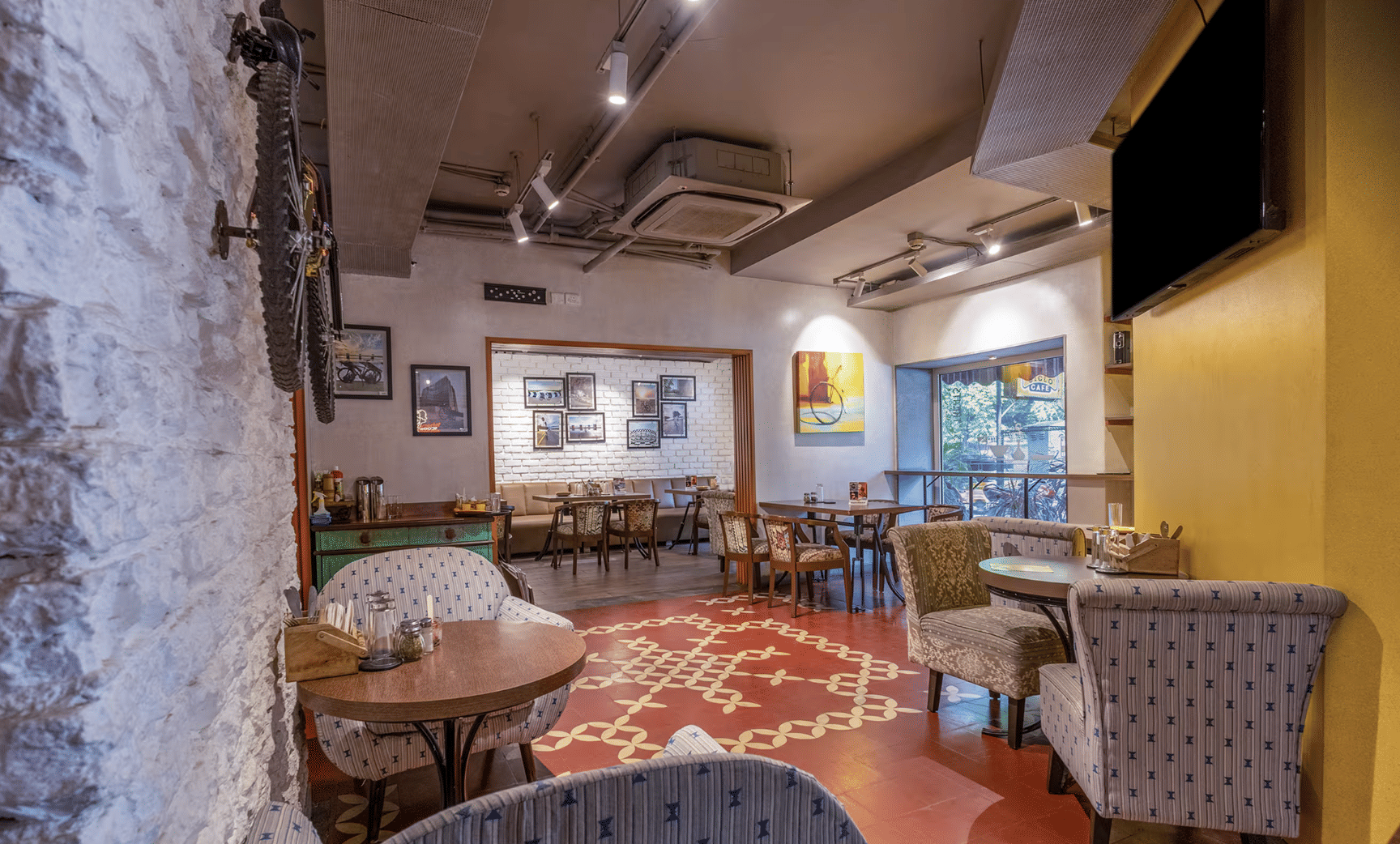 About Ciclo Cafe, Kotturpuram, Chennai