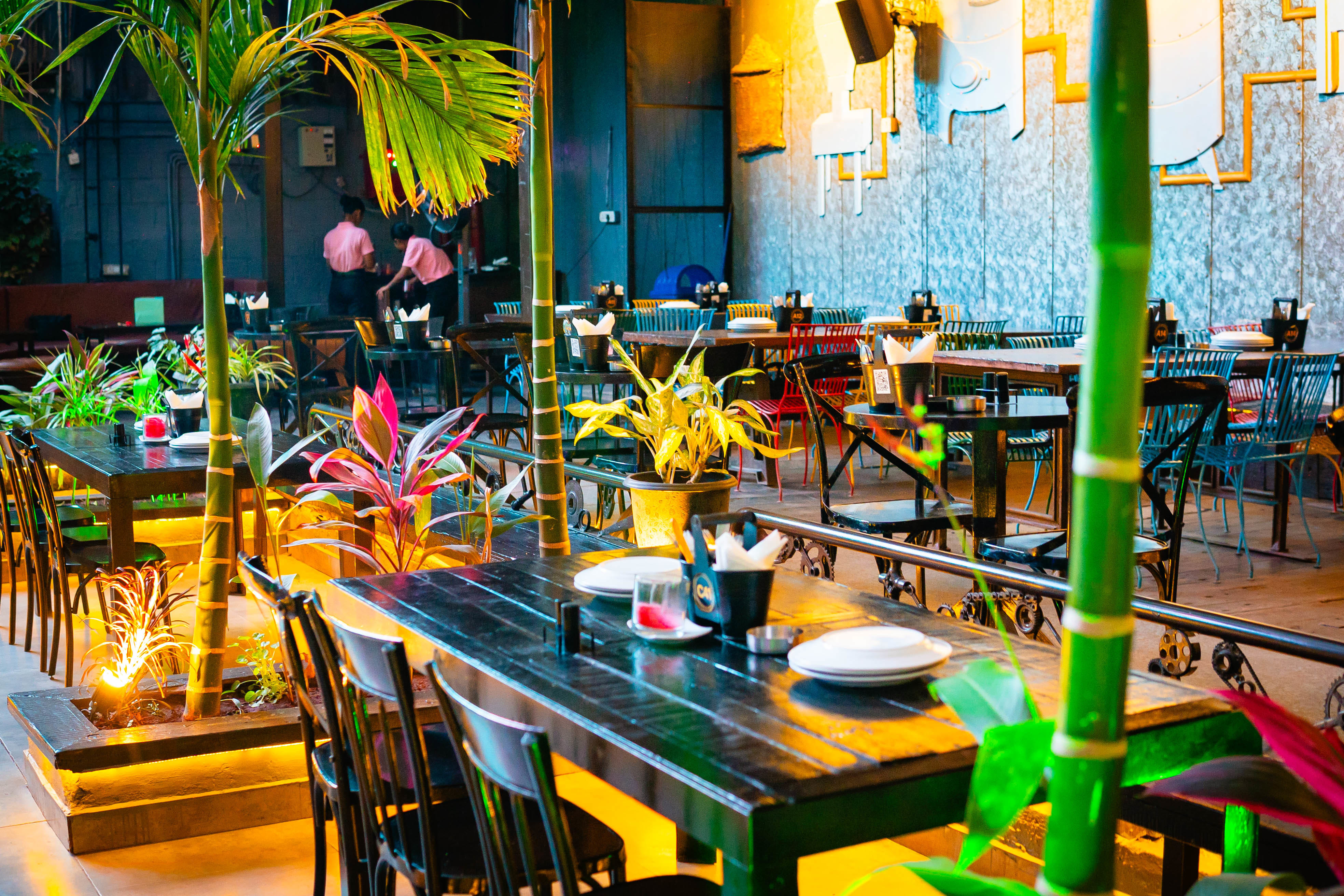 Hoot Cafe & Brewery in Sarjapur Road, South Bengaluru | Get Upto 50% Off