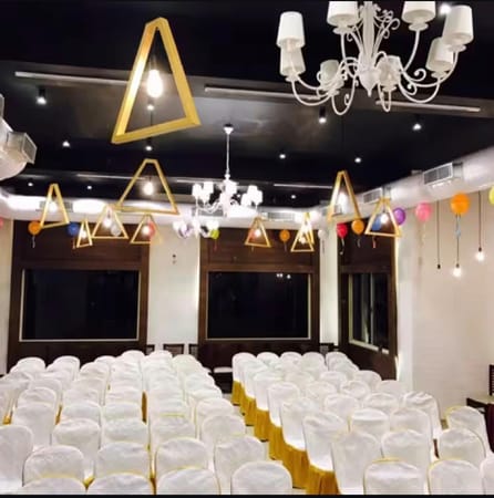Explore Samco Restaurant in Velachery, Chennai
