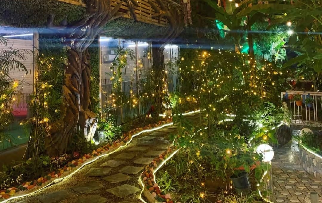 Delhi Club House in One Horizon Center, Golf Course Road | Get Upto 50% Off