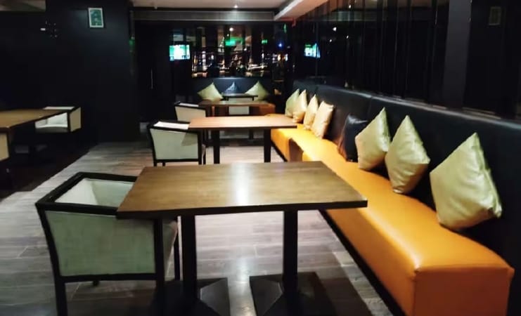 Menu of Urban Kitchen & Bar, Holiday Inn, Kolkata
