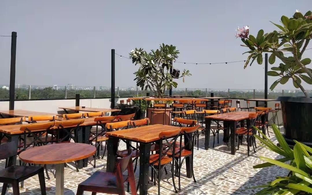 About The Game Palacio, Dhole Patil Road, Pune