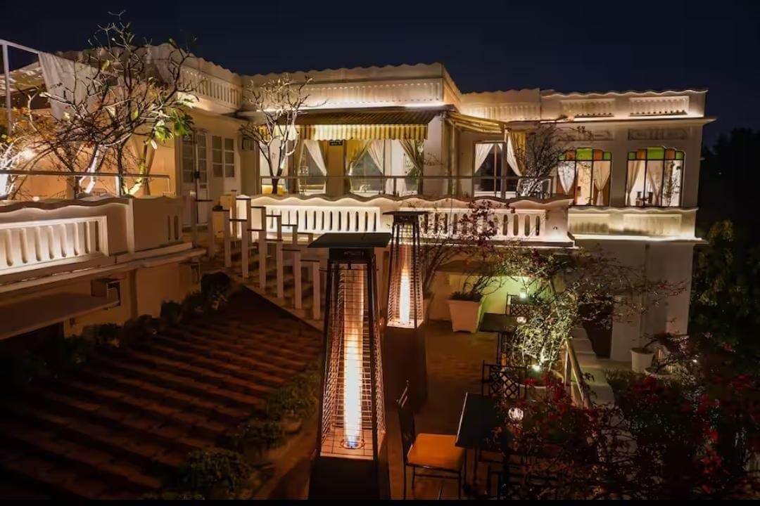 Best Bars and Pubs in Lucknow | Get Up to 50% Off