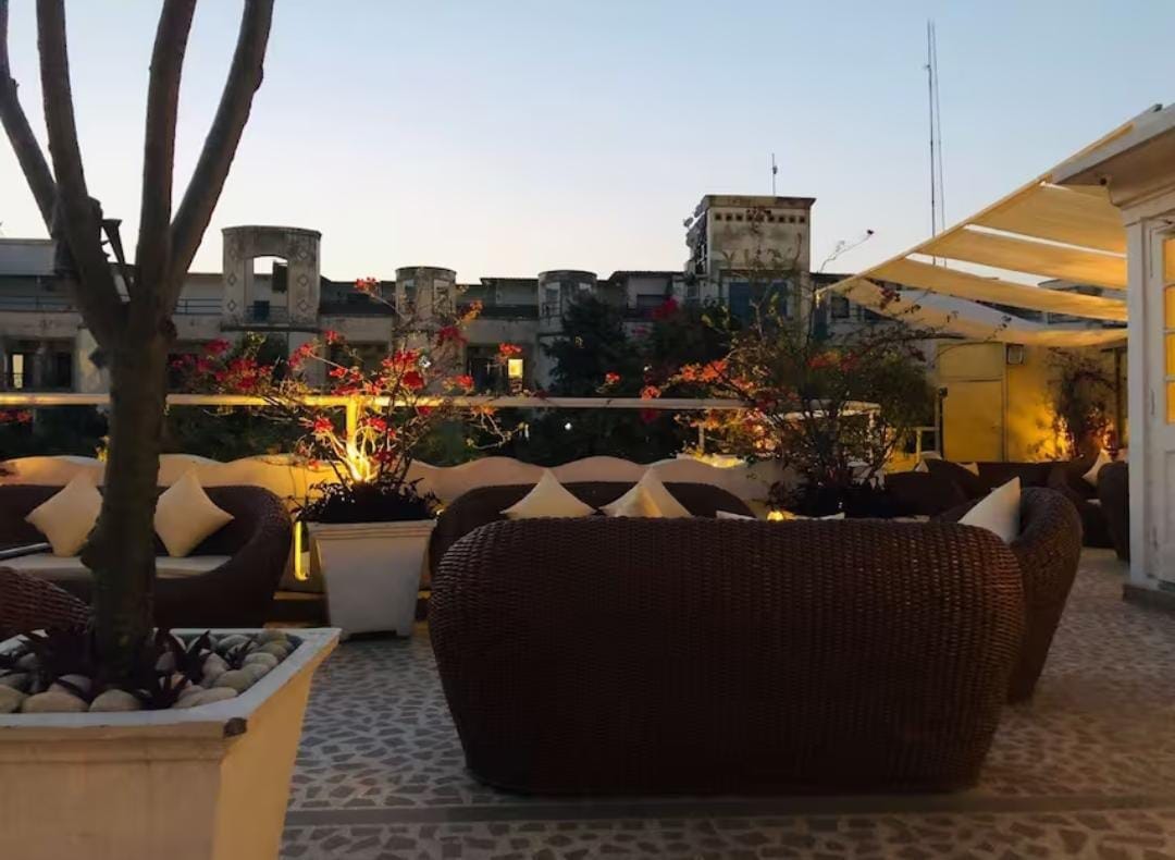 Best Bars and Pubs in Lucknow | Get Up to 50% Off