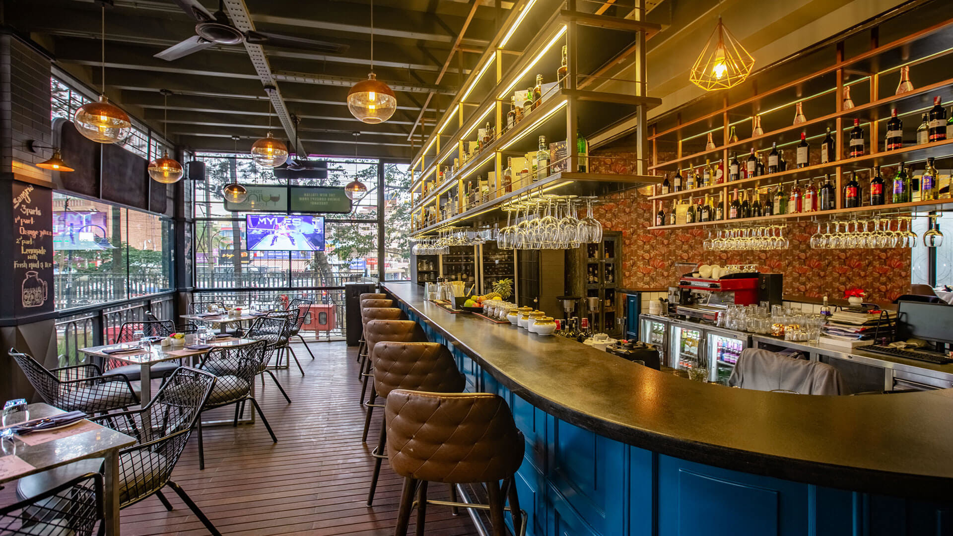Best Bars and Pubs in Whitefield, East Bengaluru | EazyDiner