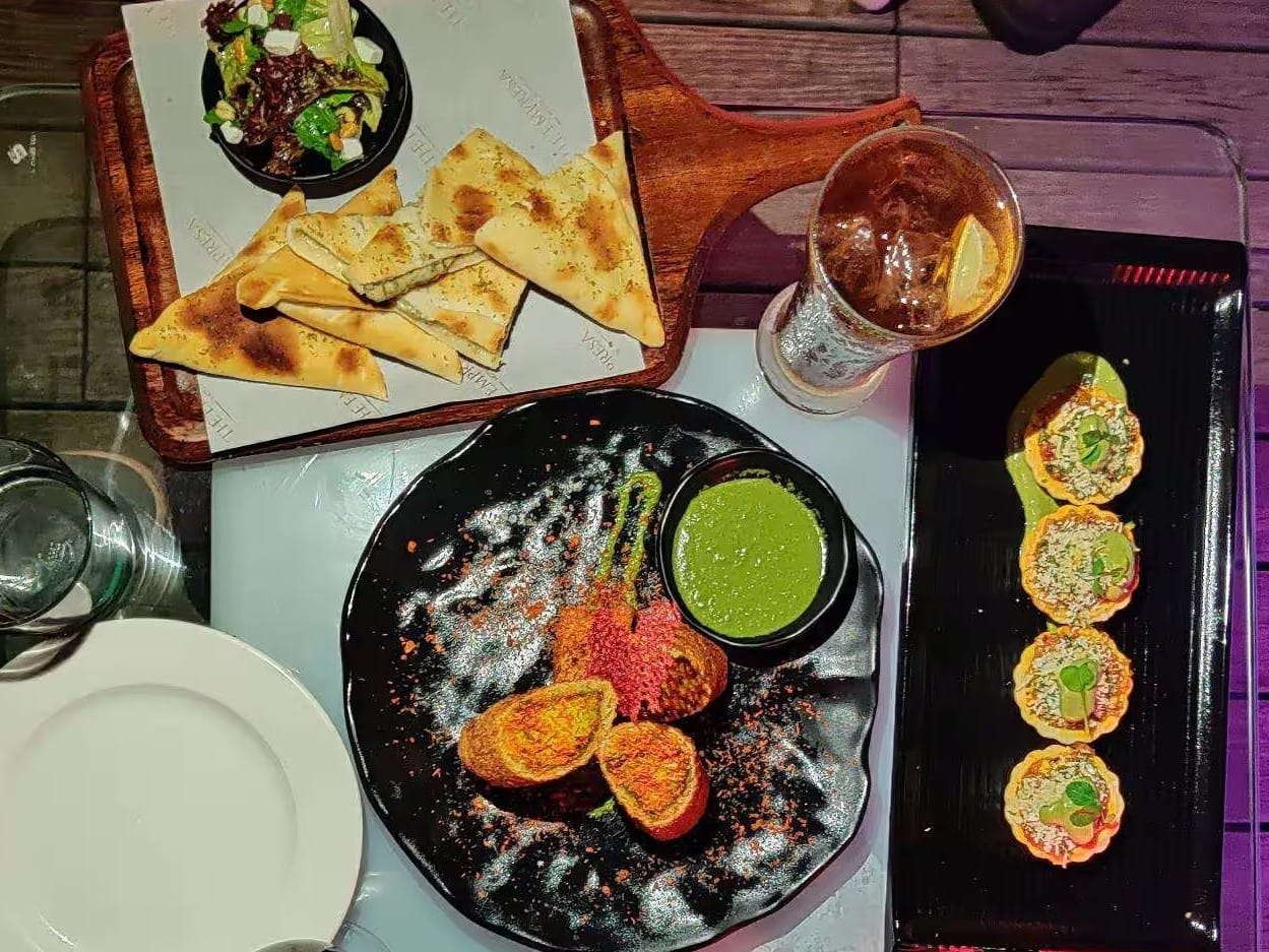 Best Bars and Pubs in Andheri West, Western Suburbs | EazyDiner