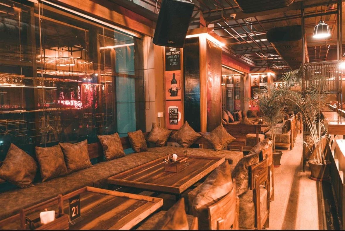 Best Bars and Pubs in Lucknow | Get Up to 50% Off