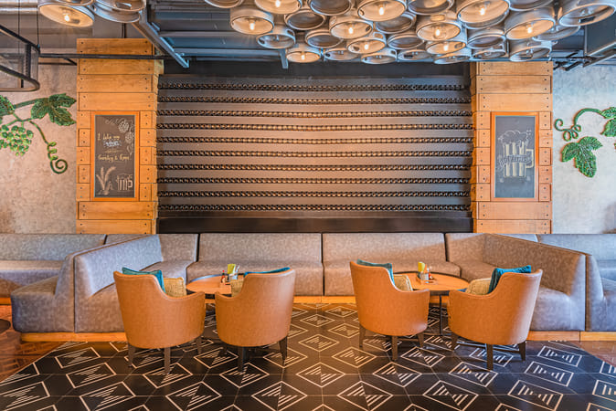 Explore 7 Rivers Brewing Co. in Taj MG Road, Bengaluru