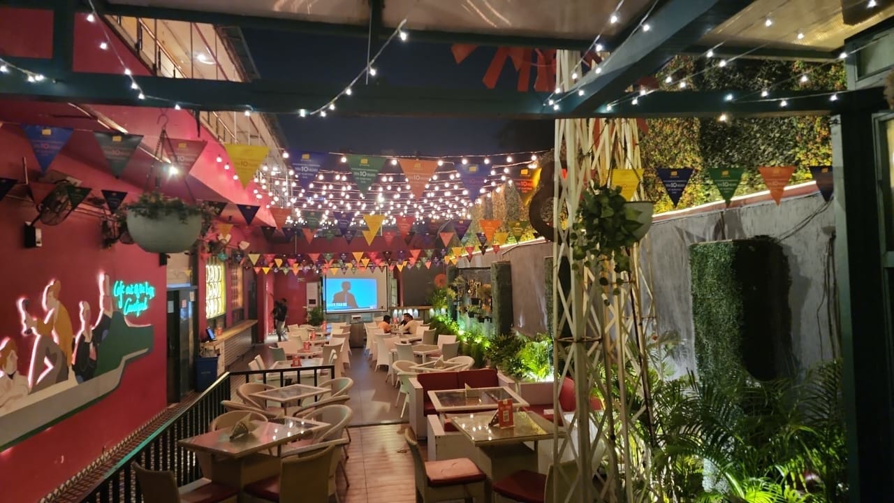 Best Bars and Pubs in Delhi NCR | Get Up to 50% Off