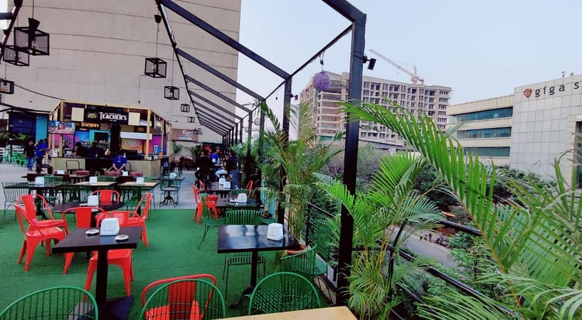 Backstage Lounge & Bar in Viman Nagar, Pune | Get Upto 50% Off