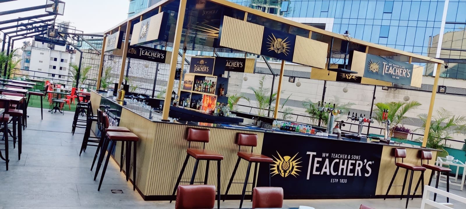 Backstage Lounge & Bar in Viman Nagar, Pune | Get Upto 50% Off