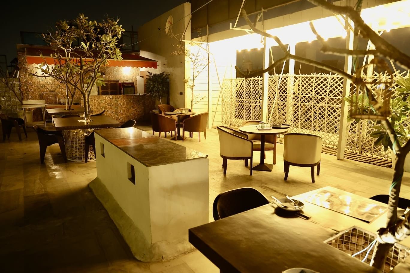 Cedar Clubhouse in Janpath | Get Upto 50% Off