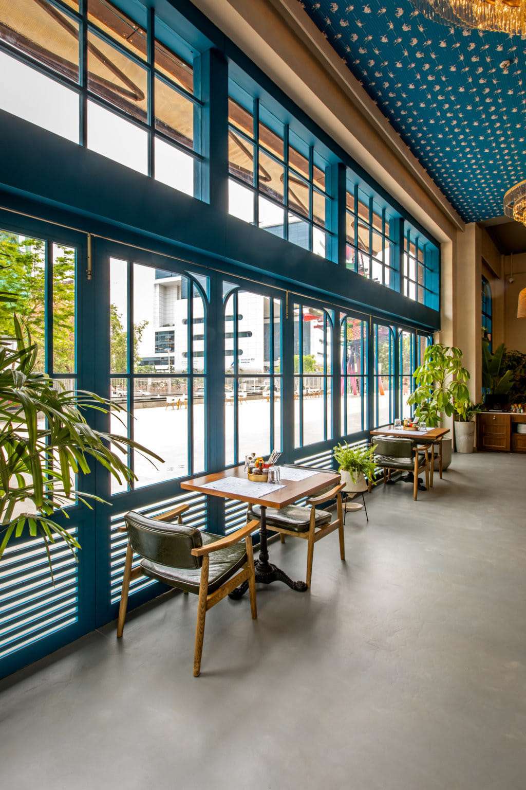 SAZ - American Brasserie in Jio World Drive, BKC | Get Upto 50% Off