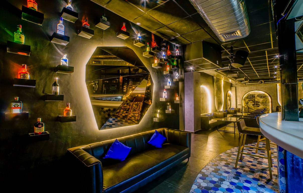 Explore ELSEWHERE Lounge & Kitchen in Gachibowli, Hyderabad