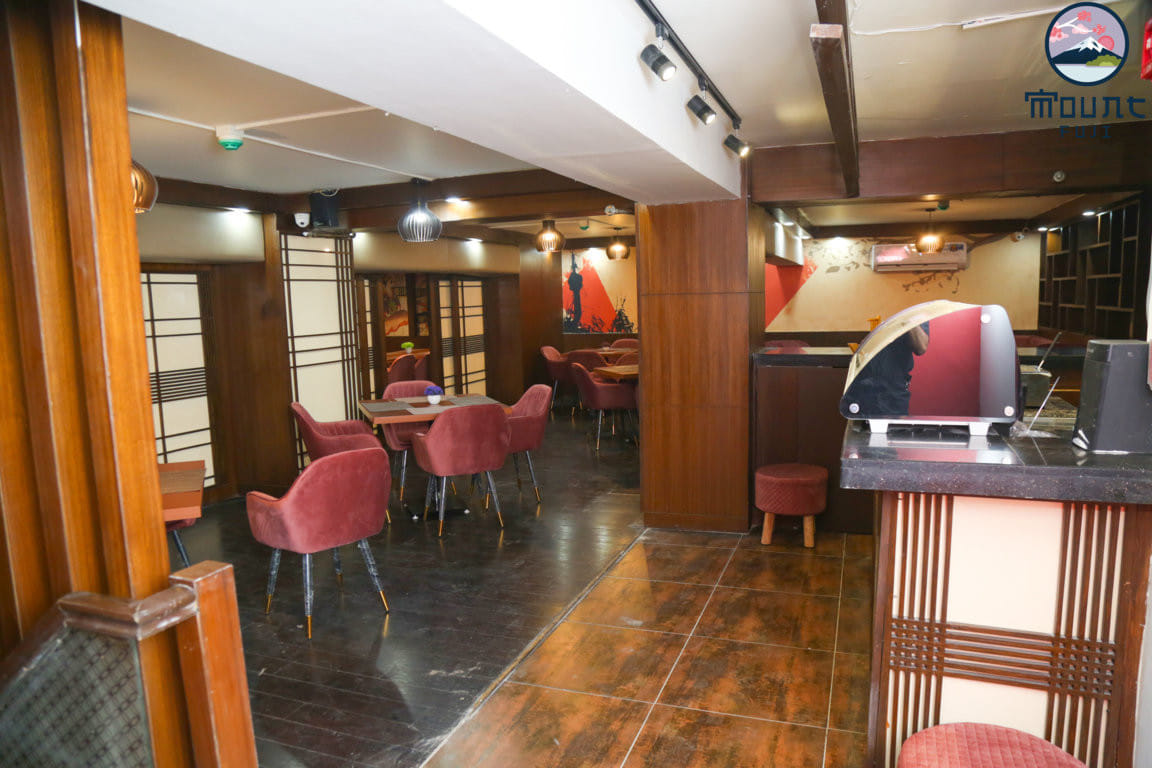 The G T Road in Connaught Place (CP) | Get Upto 50% Off