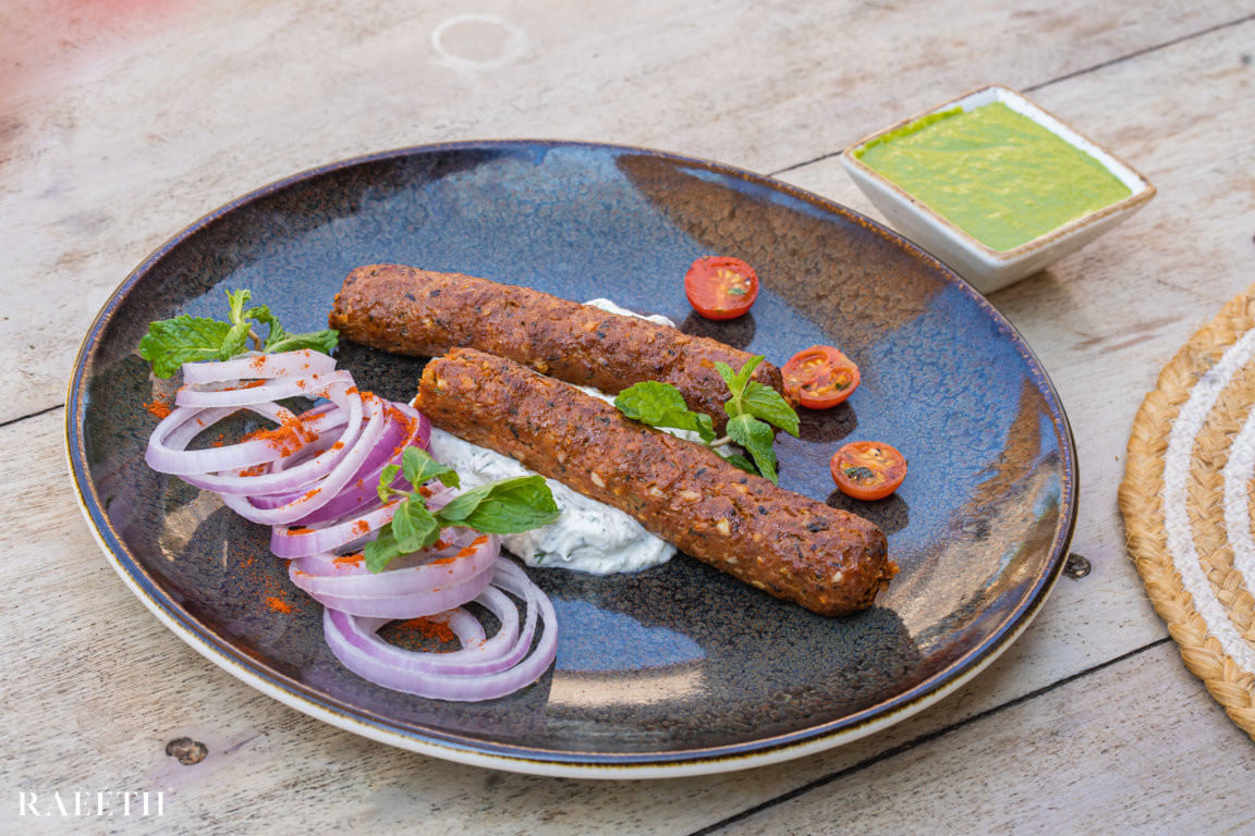 Noah in Ozran Beach Road , Goa | Get Upto 50% Off