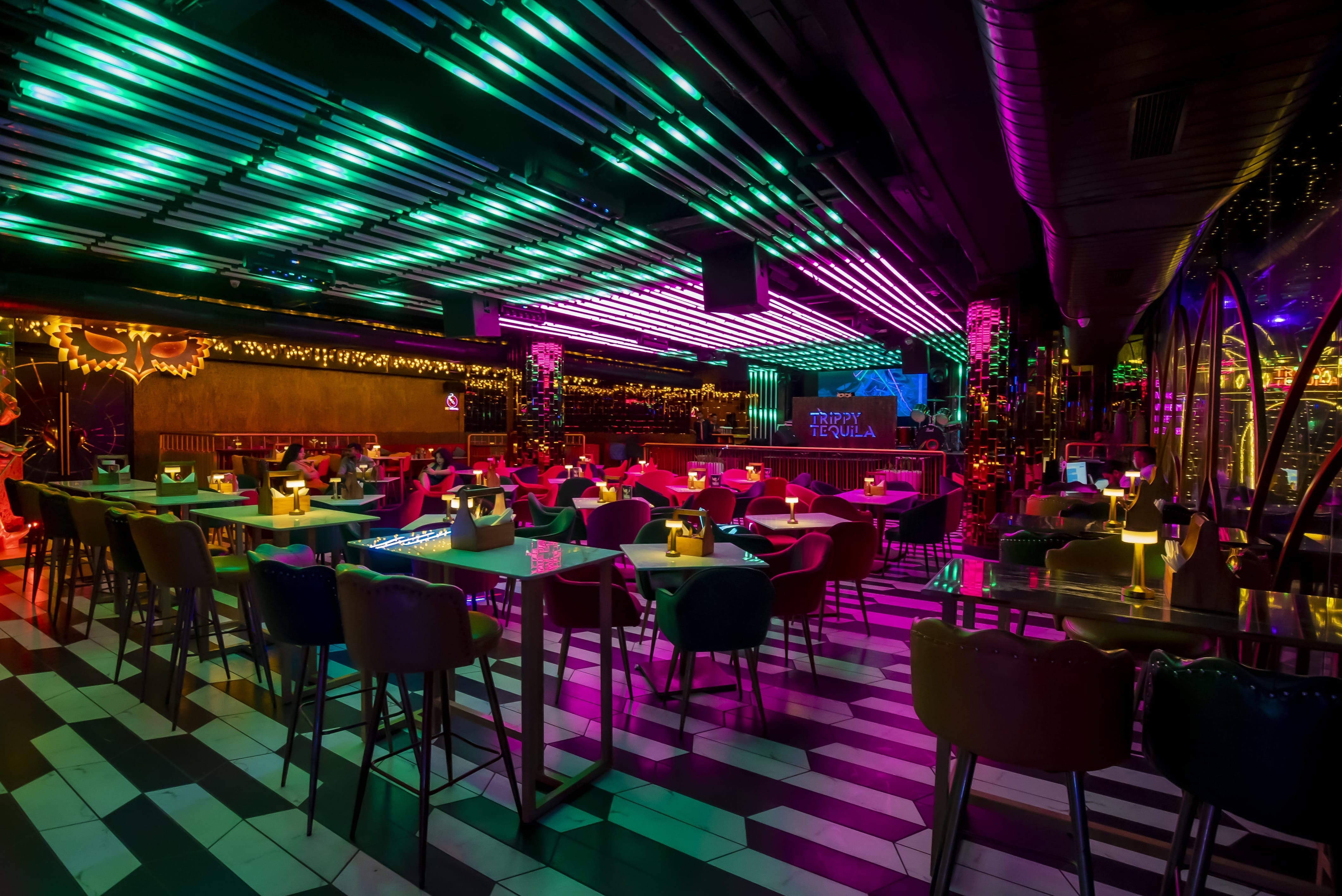 Best Bars and Pubs in Gardens Galleria Mall, Sector 38 Noida | EazyDiner