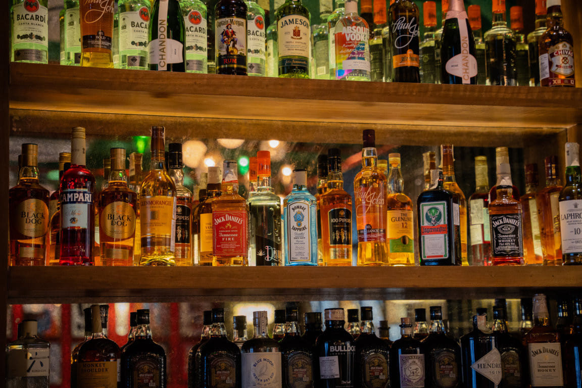 Escada - All Day Kitchen & Bar in Viman Nagar, Pune | Get Upto 50% Off