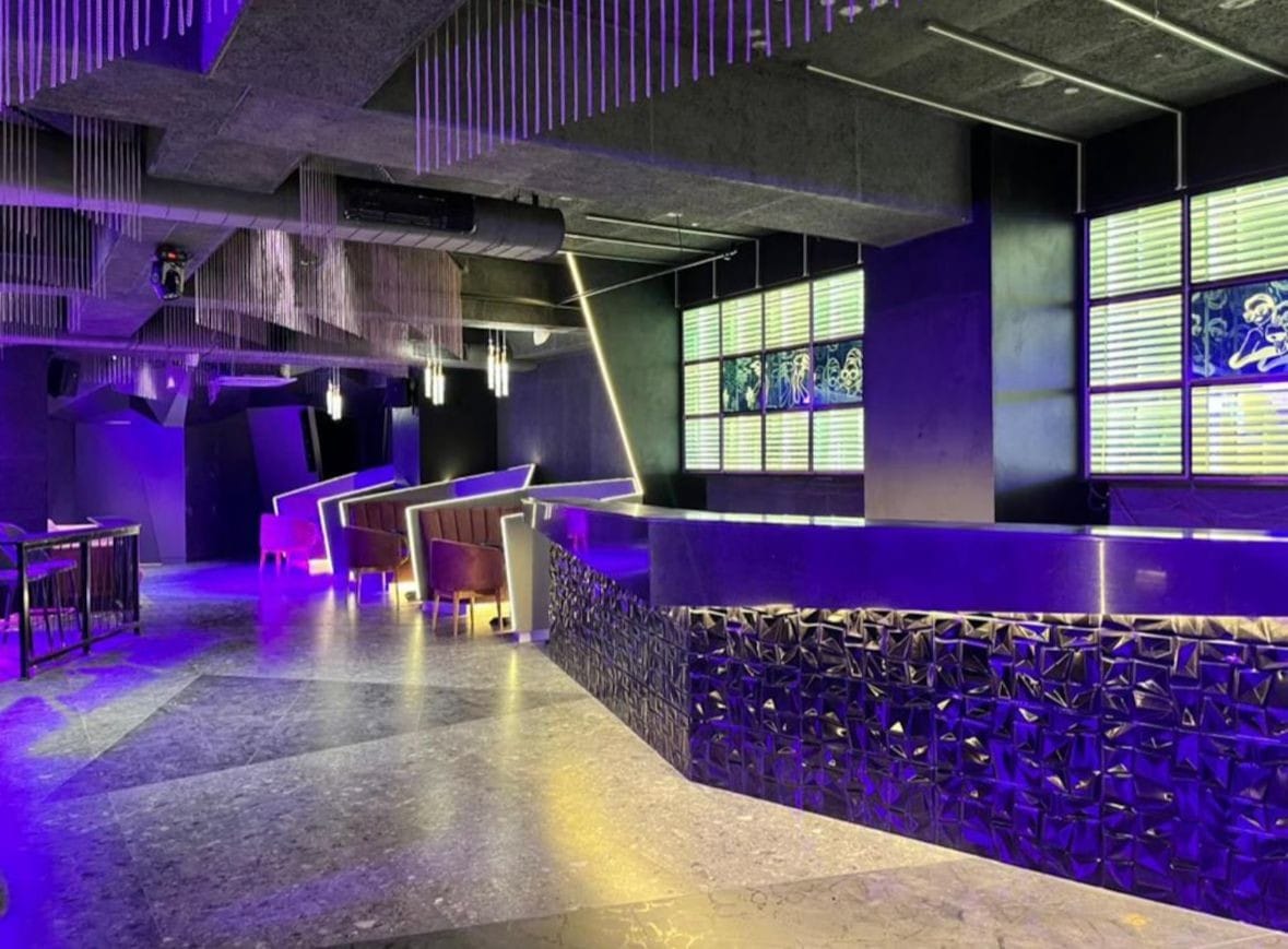 Best Bars and Pubs in Lucknow | Get Up to 50% Off