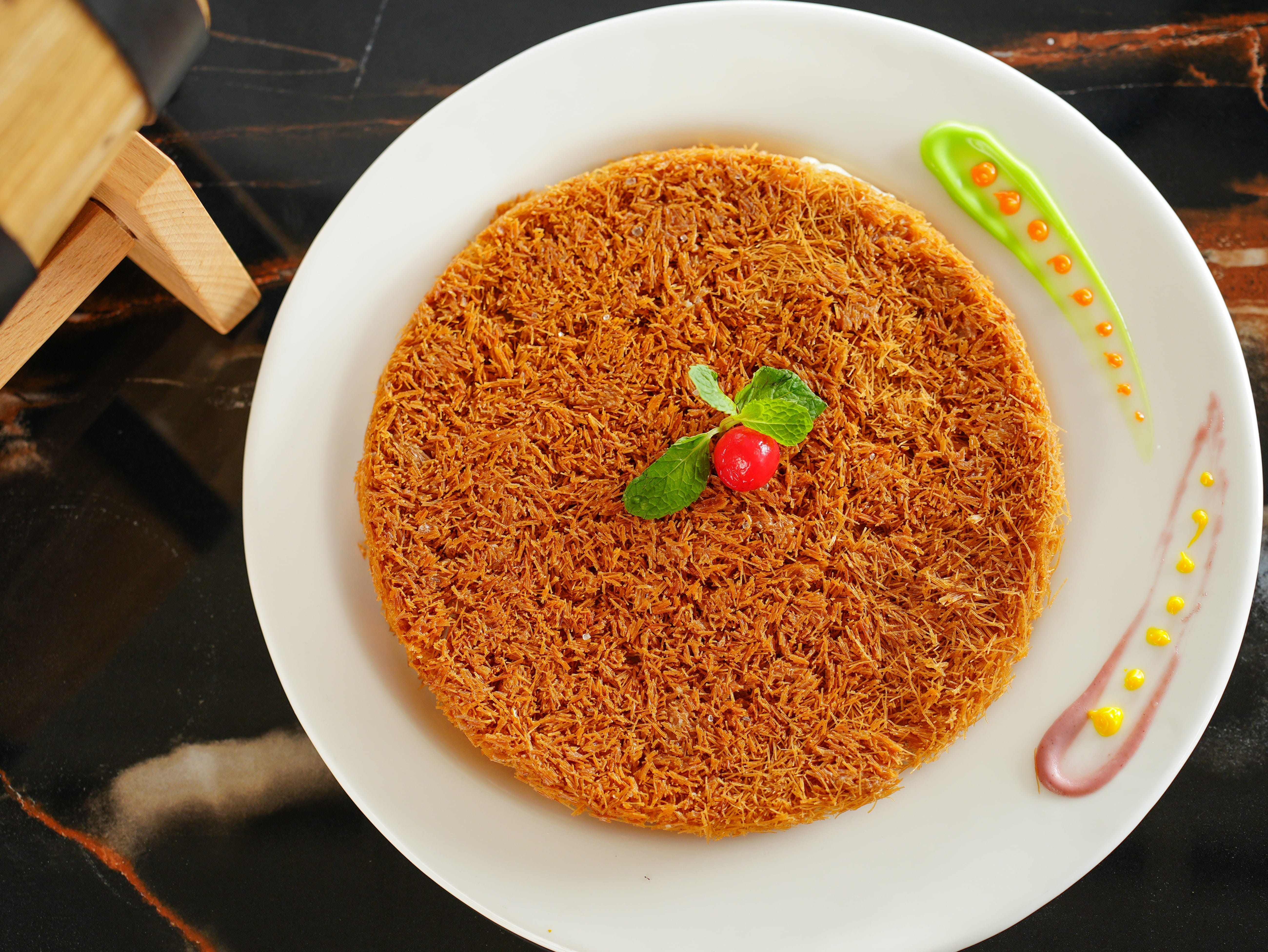 Explore Escada - All Day Kitchen & Bar in Viman Nagar, Pune