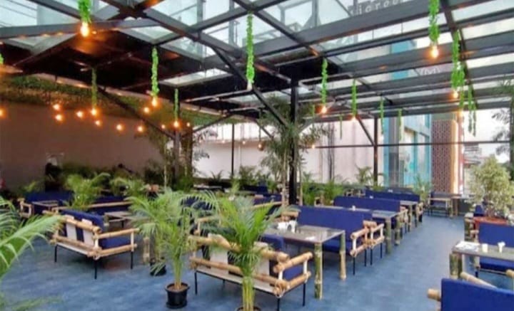 SUNDAYS in Anna Nagar East, Chennai | Get Upto 50% Off