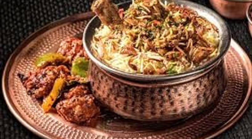 About Biryani Queen, Phoenix United Mall, Alambagh