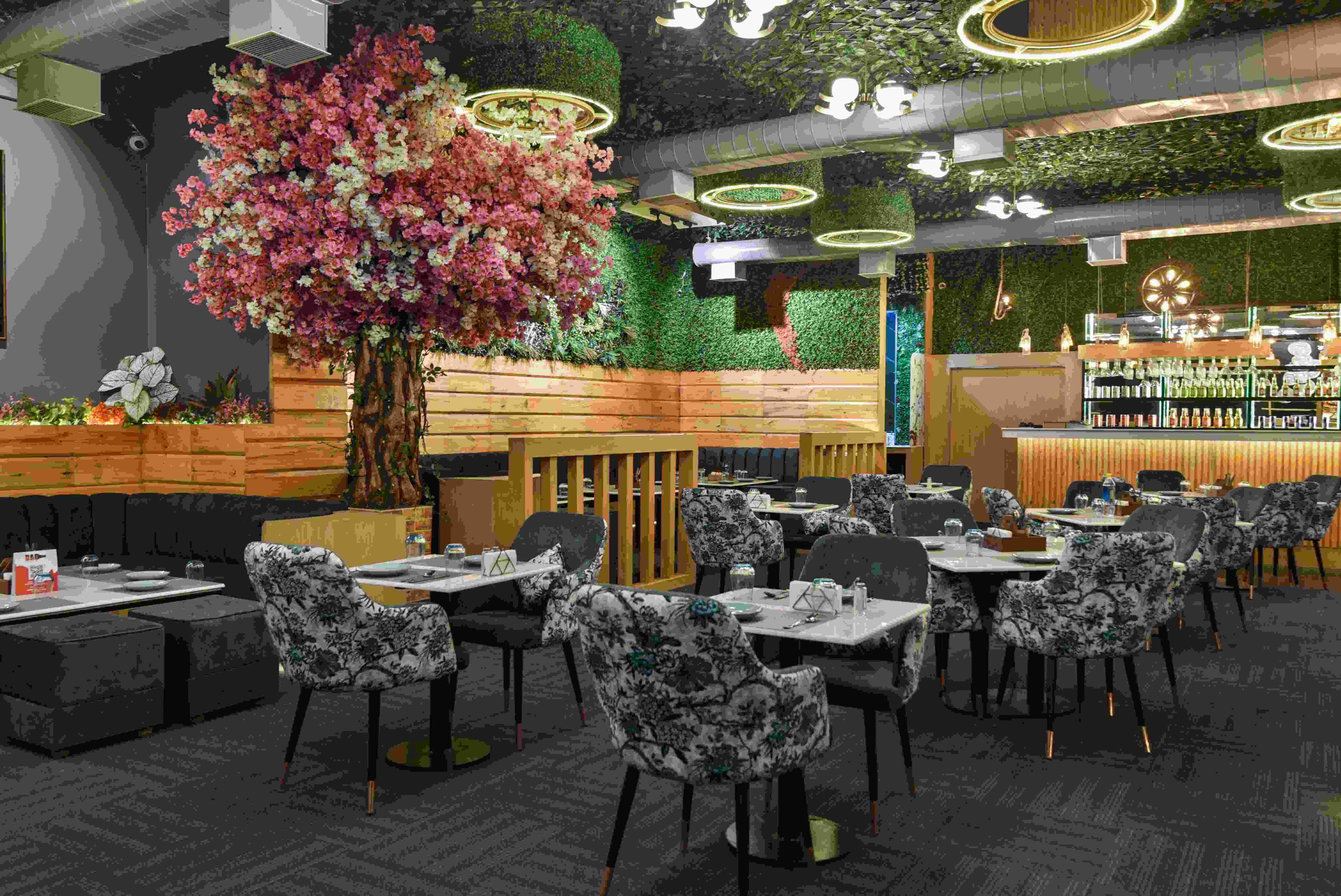 Best Restaurants in Spectrum Metro Mall, Noida | EazyDiner