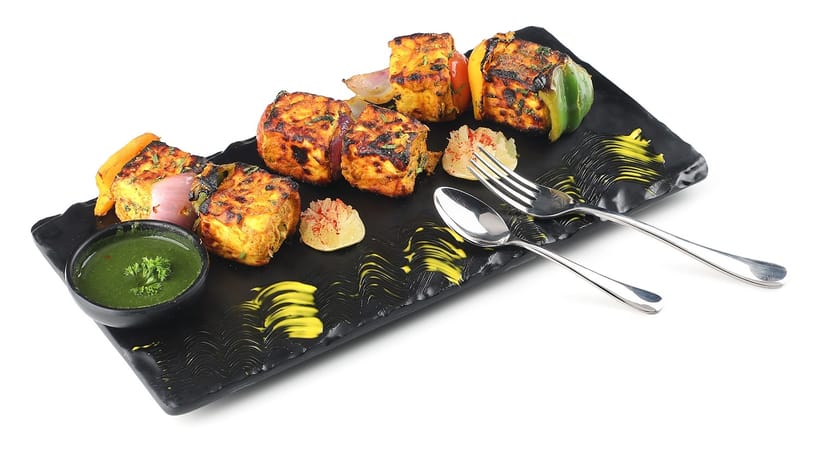 Drink & Dine by Terrace in Spectrum Metro Mall, Noida | Get Upto 50% Off