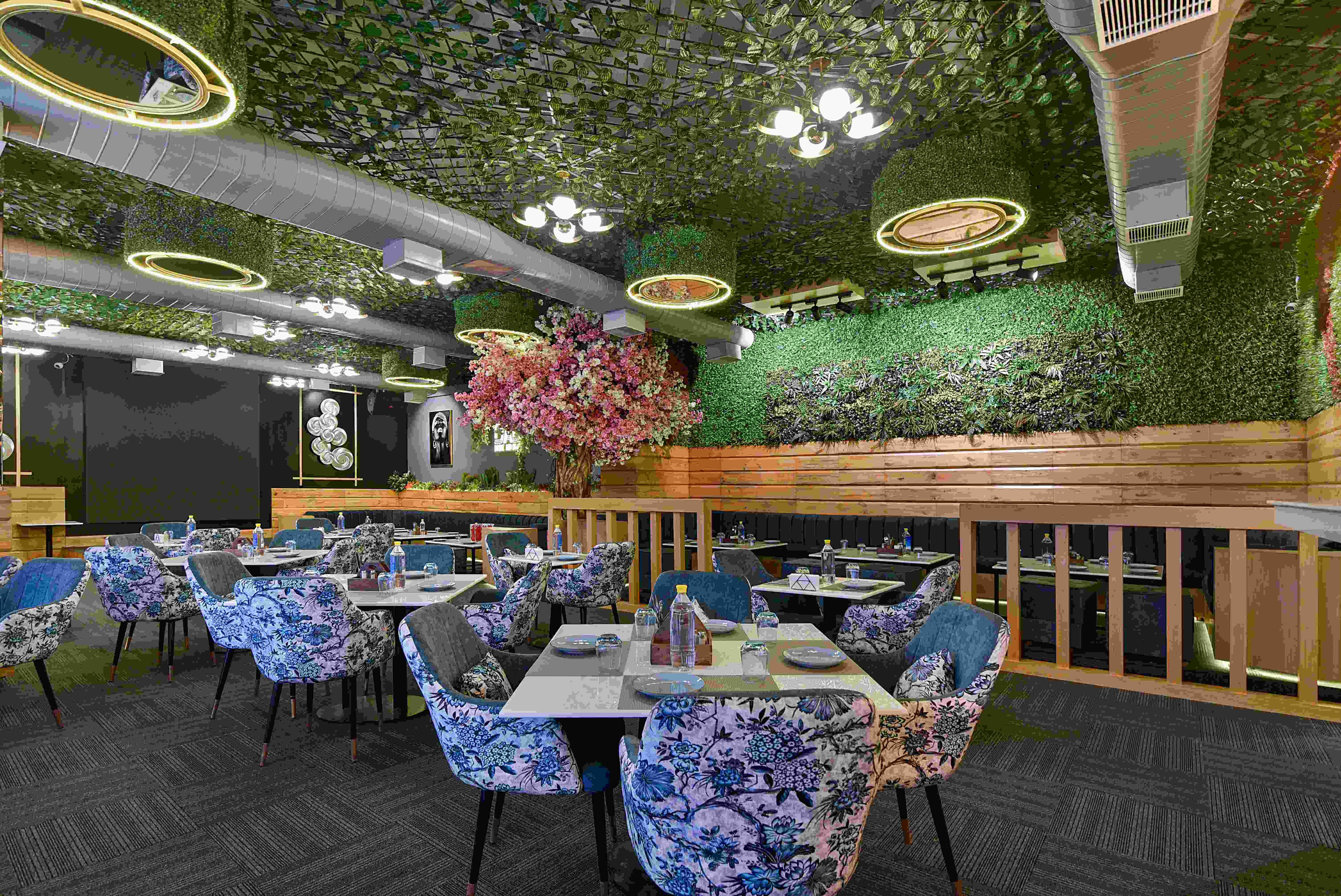 Drink & Dine by Terrace in Spectrum Metro Mall, Noida | Get Upto 50% Off
