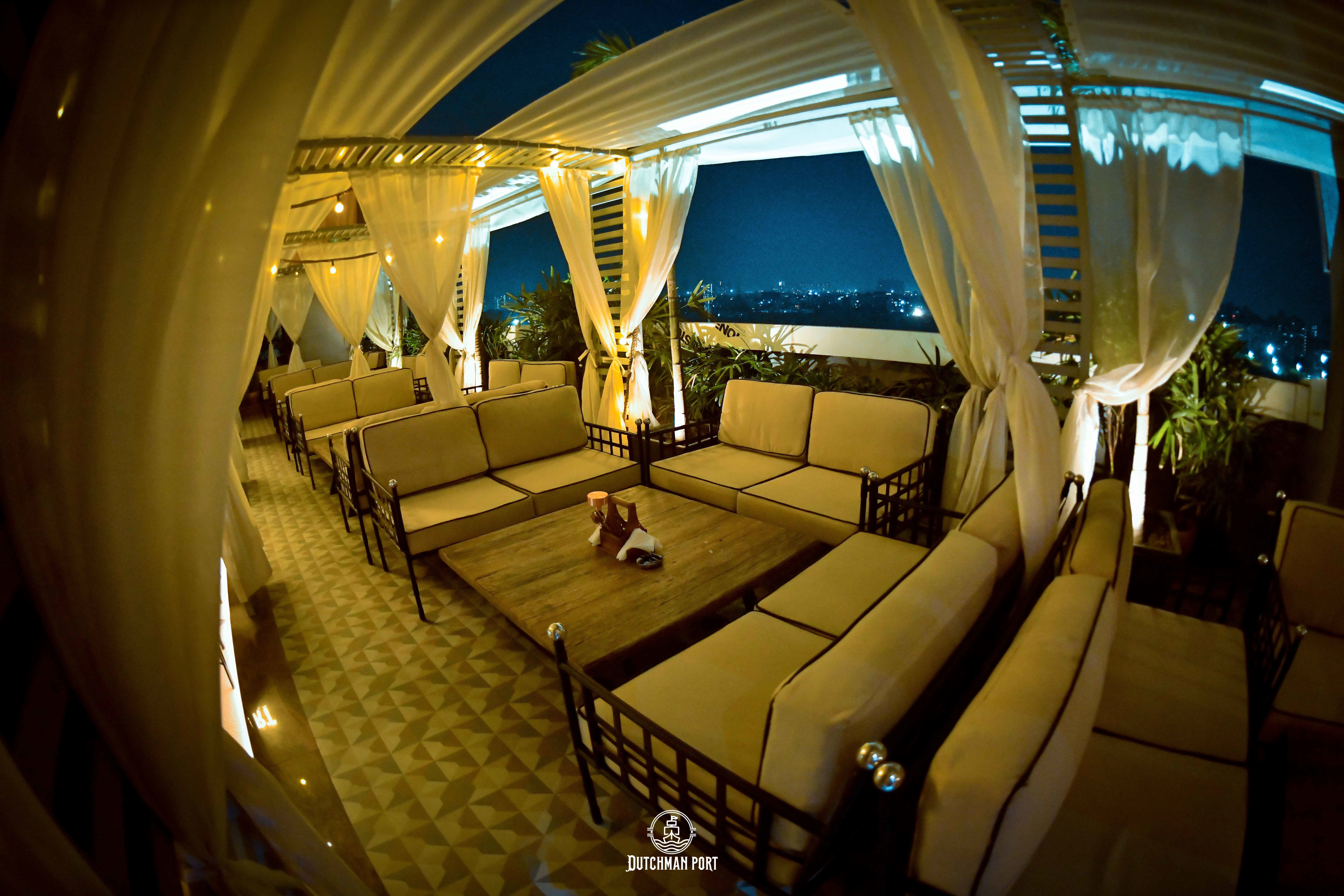 Dutchman Portz in Spectrum Metro Mall, Noida | Get Upto 50% Off