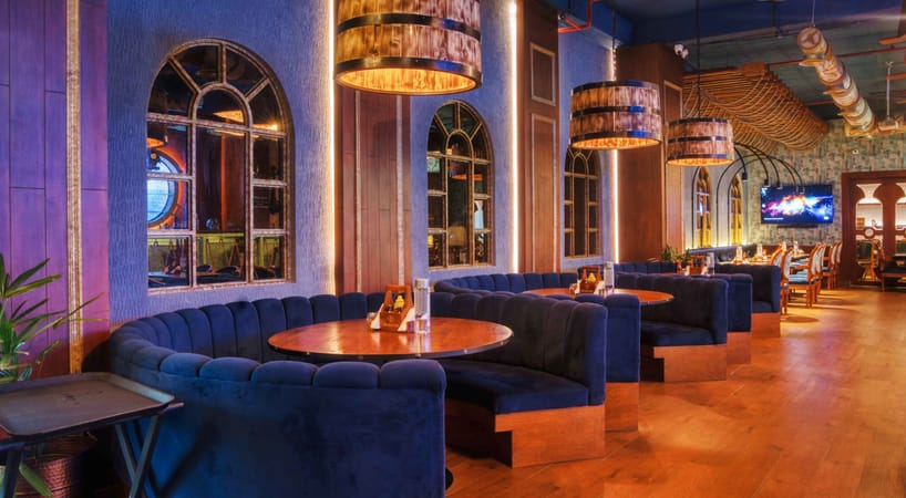 Dutchman Portz in Spectrum Metro Mall, Noida | Get Upto 50% Off