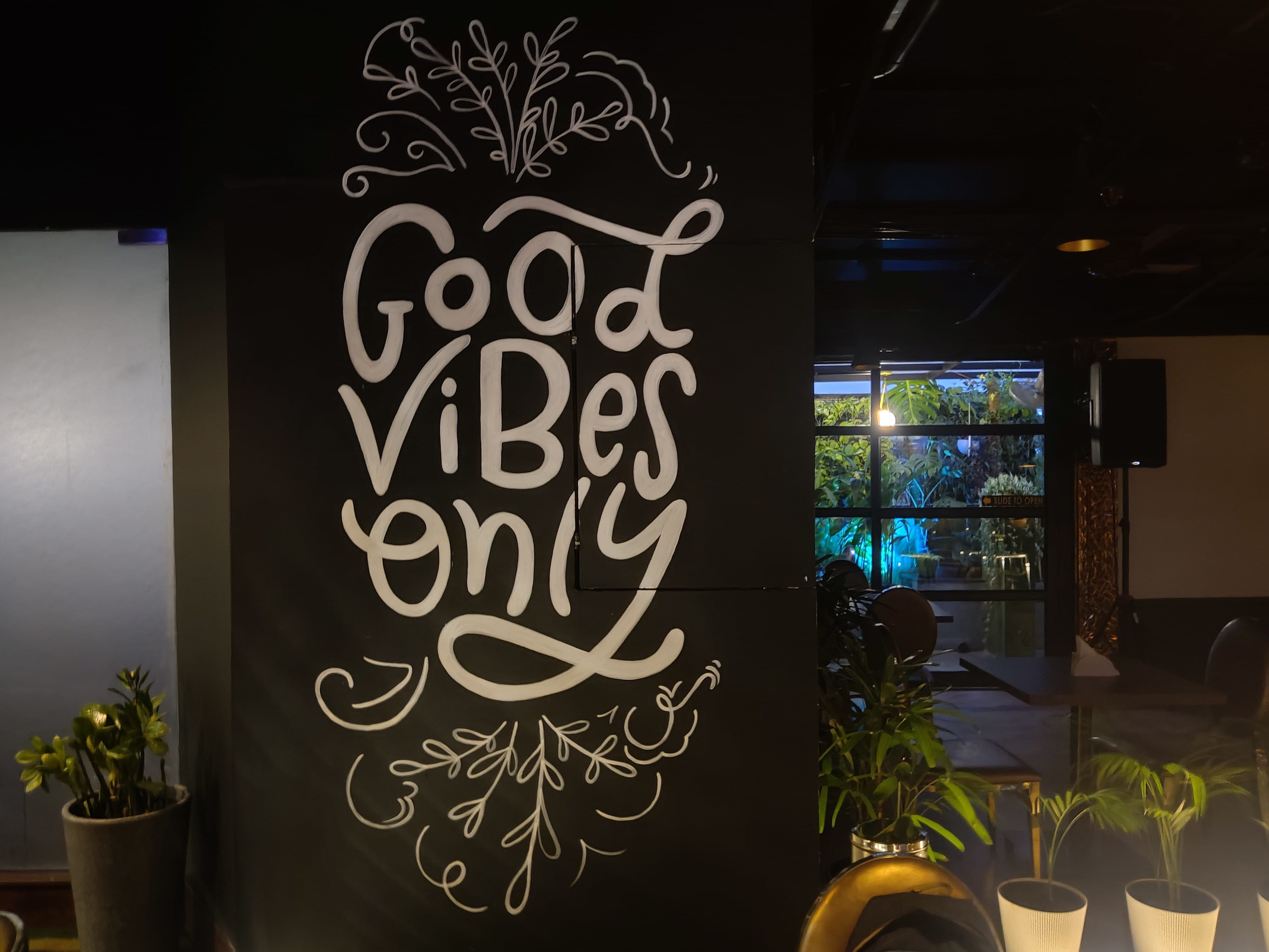 Best Bars and Pubs in Thiruvananthapuram | Get Up to 50% Off