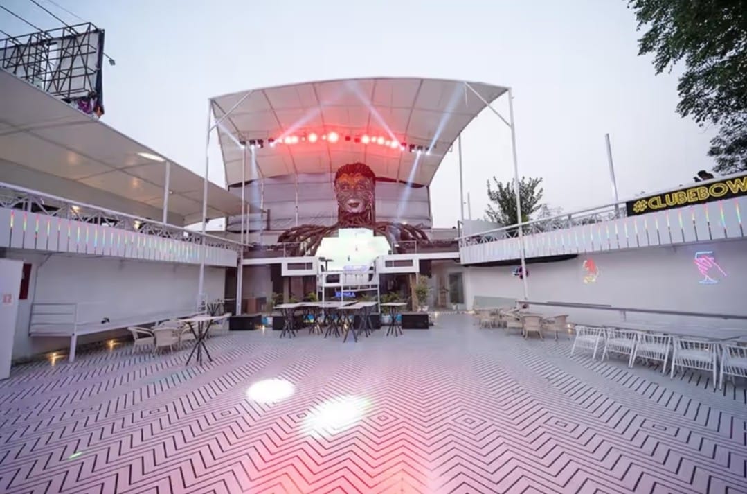 Club Ebowla BYOB in Sector 30, Gurgaon | Get Upto 50% Off