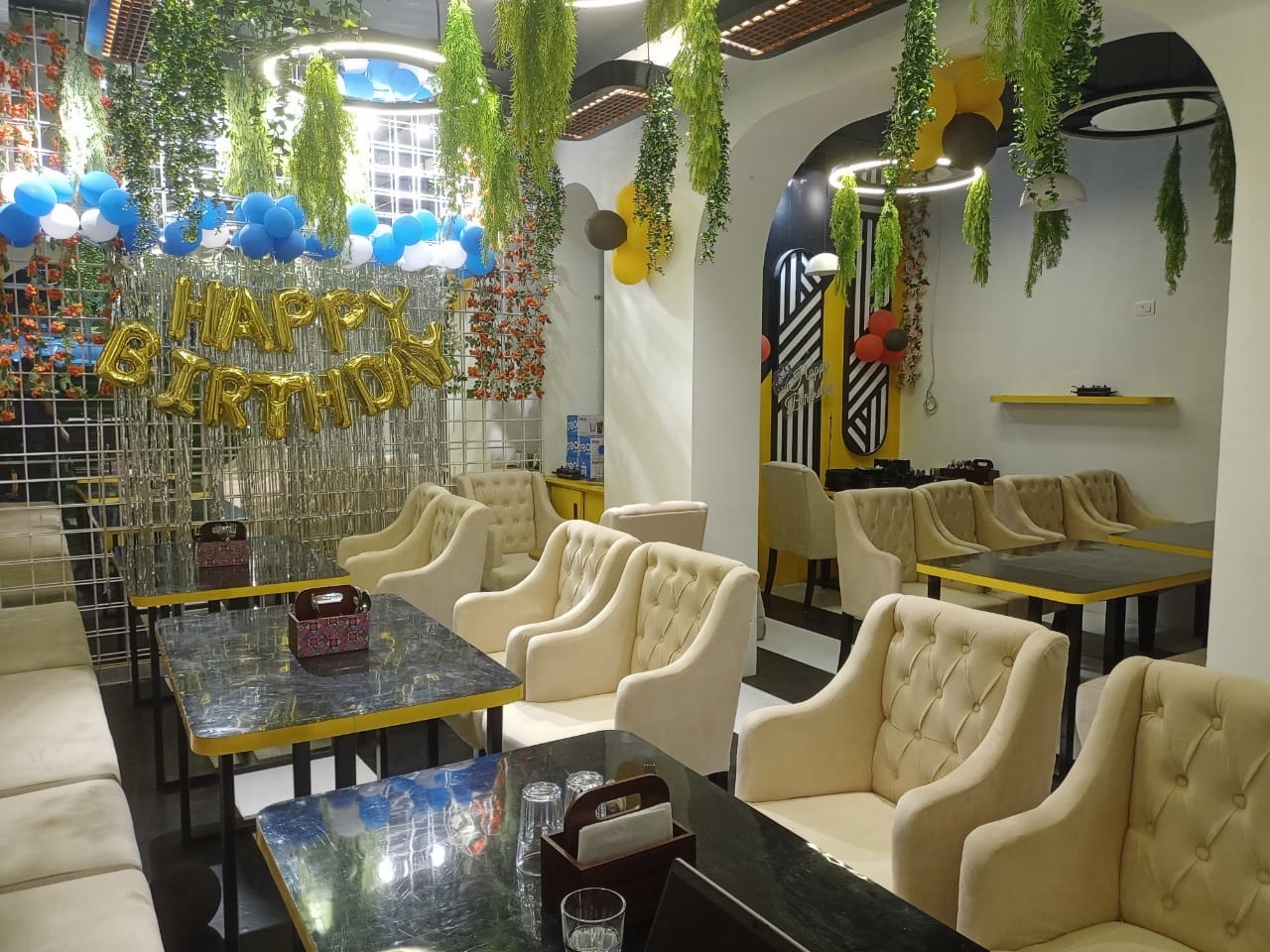 About DNA Cafe Be Hurry, Boring Road, Patna