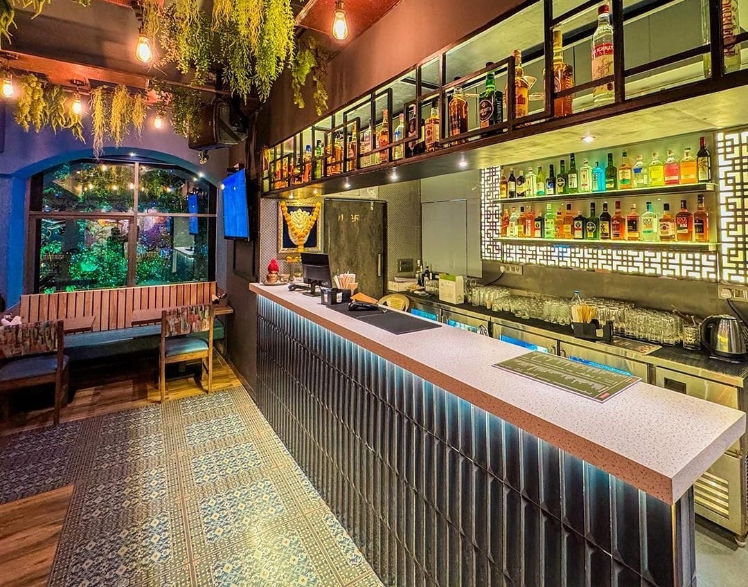 Best Bars and Pubs in Andheri West, Western Suburbs | EazyDiner