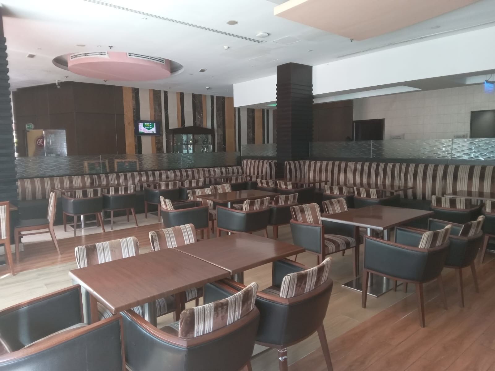 Menu of Al Iwan, Burj Al Arab, Dubai