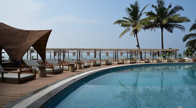 Noah in Ozran Beach Road , Goa | Get Upto 50% Off