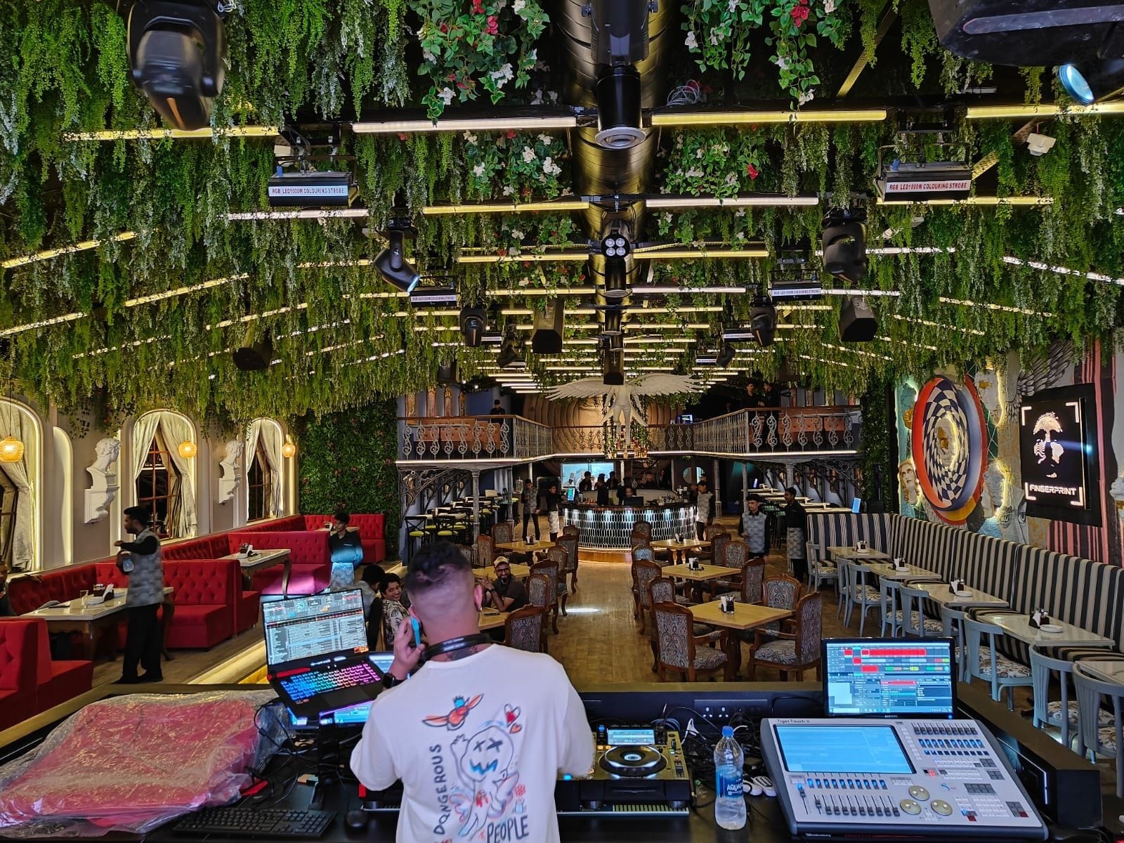 Fingerprint Kitchen & Bar in Malad West, Western Suburbs | Get Upto 50% Off