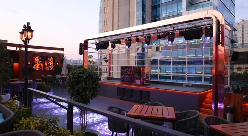 About Downtown Skye Alfresco & Brewery, Sector 54, Gurgaon