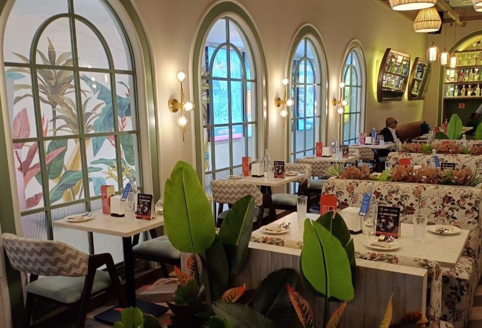 About Klinq - Cocktails & Cuisine, Viman Nagar, Pune