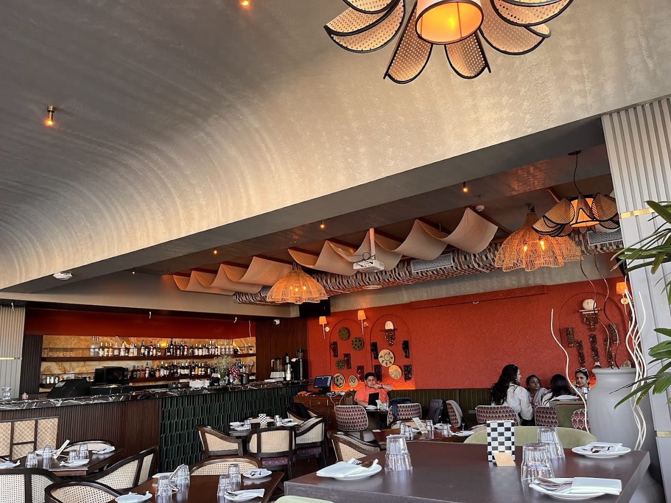 Best Restaurants in Chembur, Central Mumbai | EazyDiner