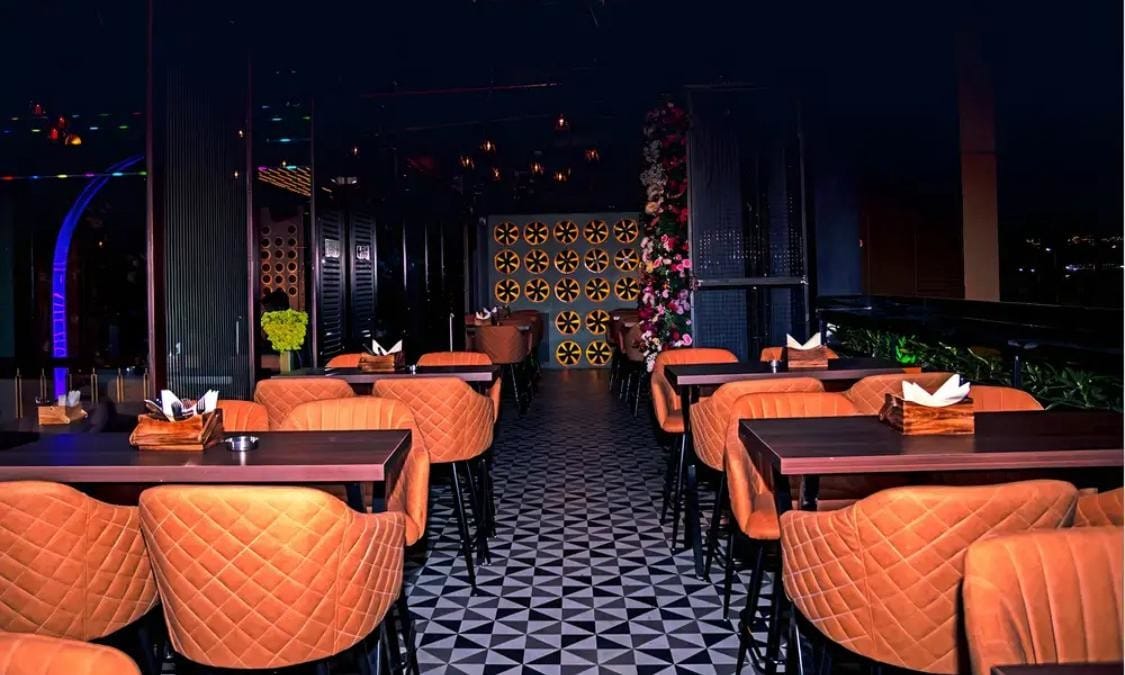 Best Bars and Pubs in Gardens Galleria Mall, Sector 38 Noida | EazyDiner