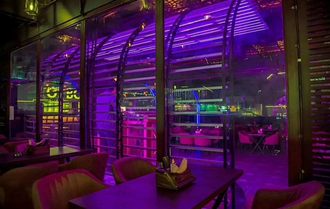 Best Bars and Pubs in Gardens Galleria Mall, Sector 38 Noida | EazyDiner